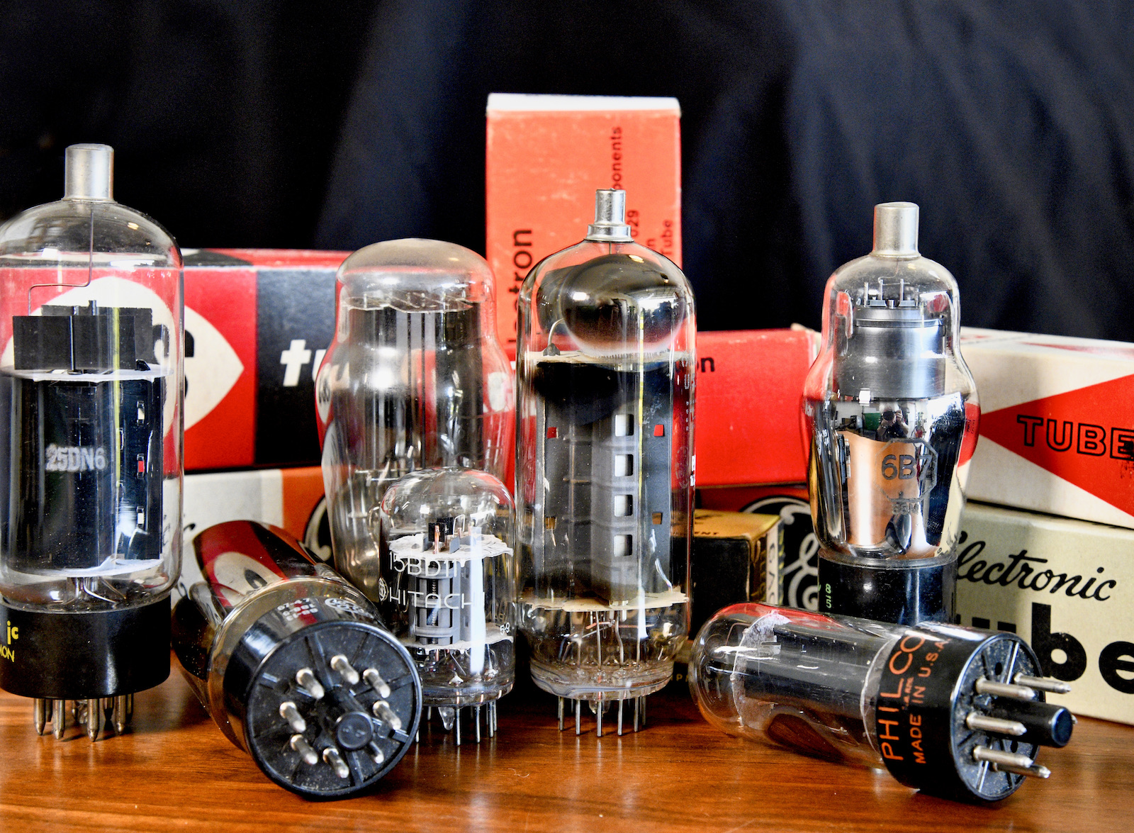 Radio/TV Tubes – Tim Jeffers Photography