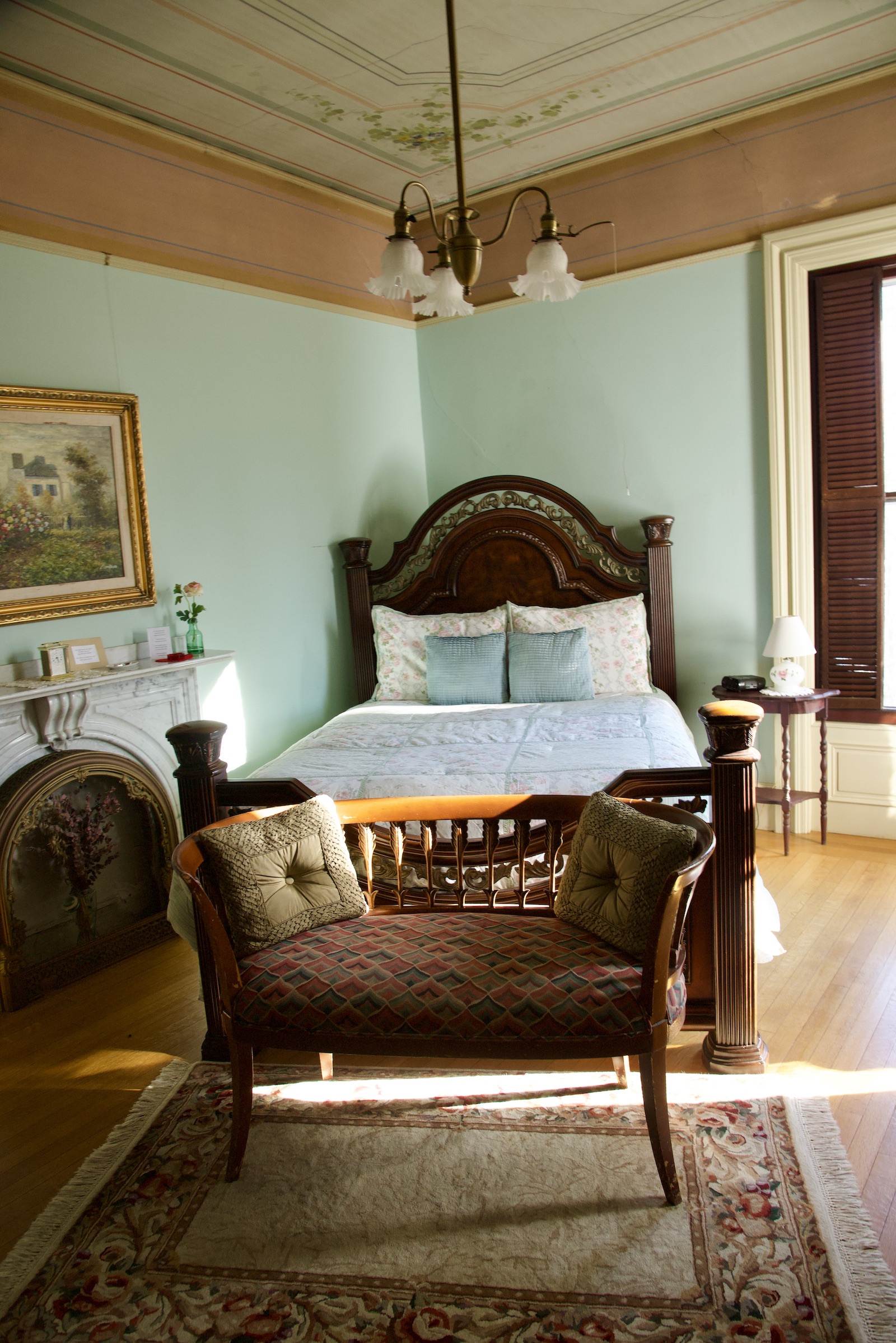 | Embracing the Art of Digital and Vintage Photography